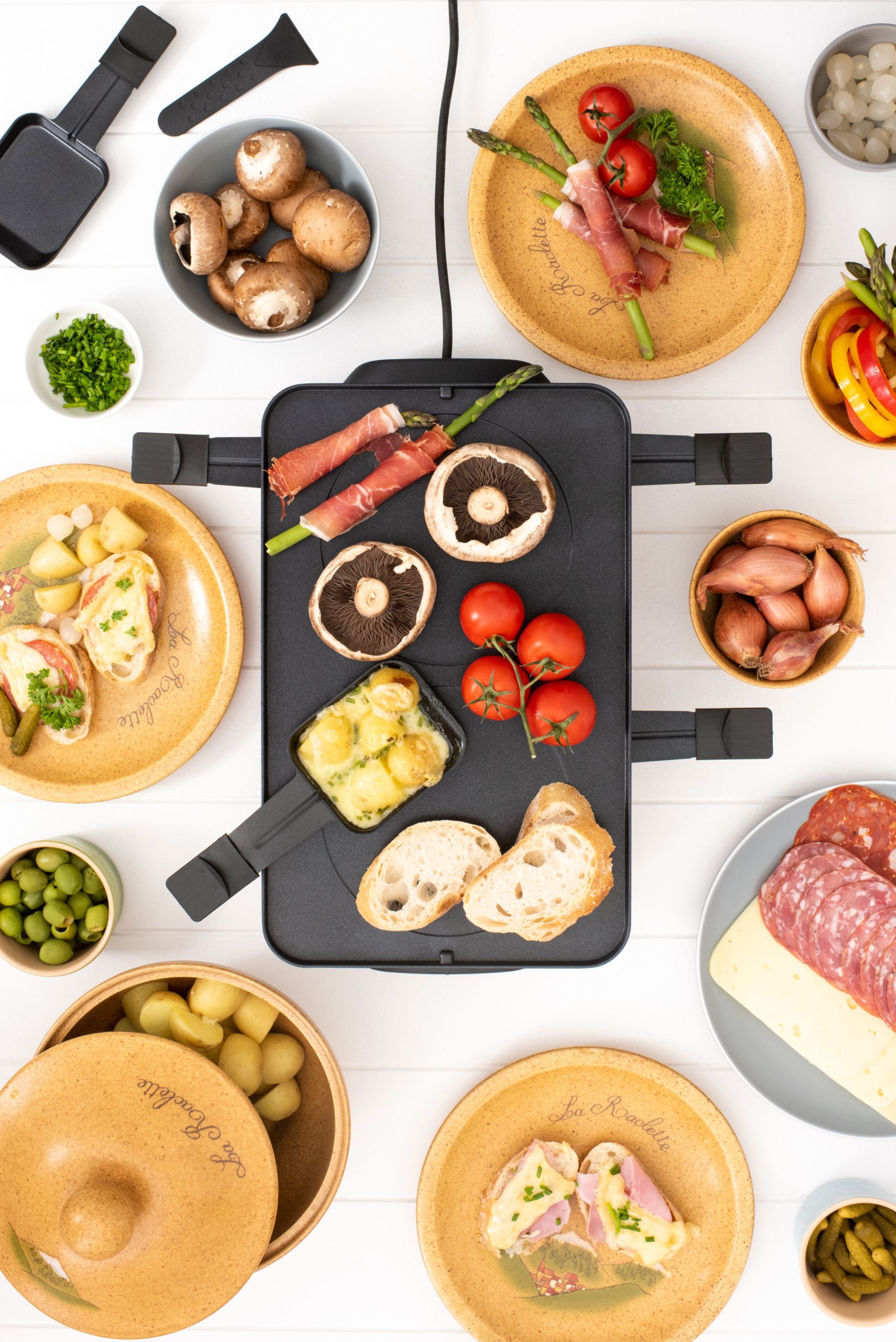 8 Person Classic Raclette Party Grill | The Red Cow